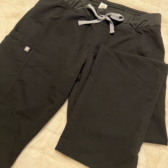 Figs | Pants & Jumpsuits | Figs Medium Cargo Pants | Poshmark
